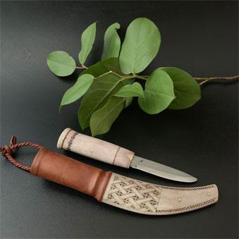 Samiska knivar av Sven-Åke Risfjell – Risfjells Sameslöjd